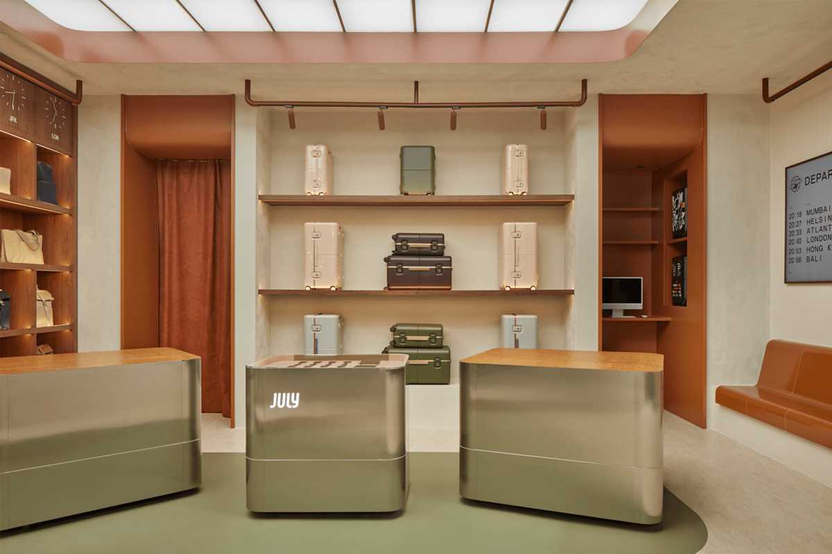 Find a July store | July