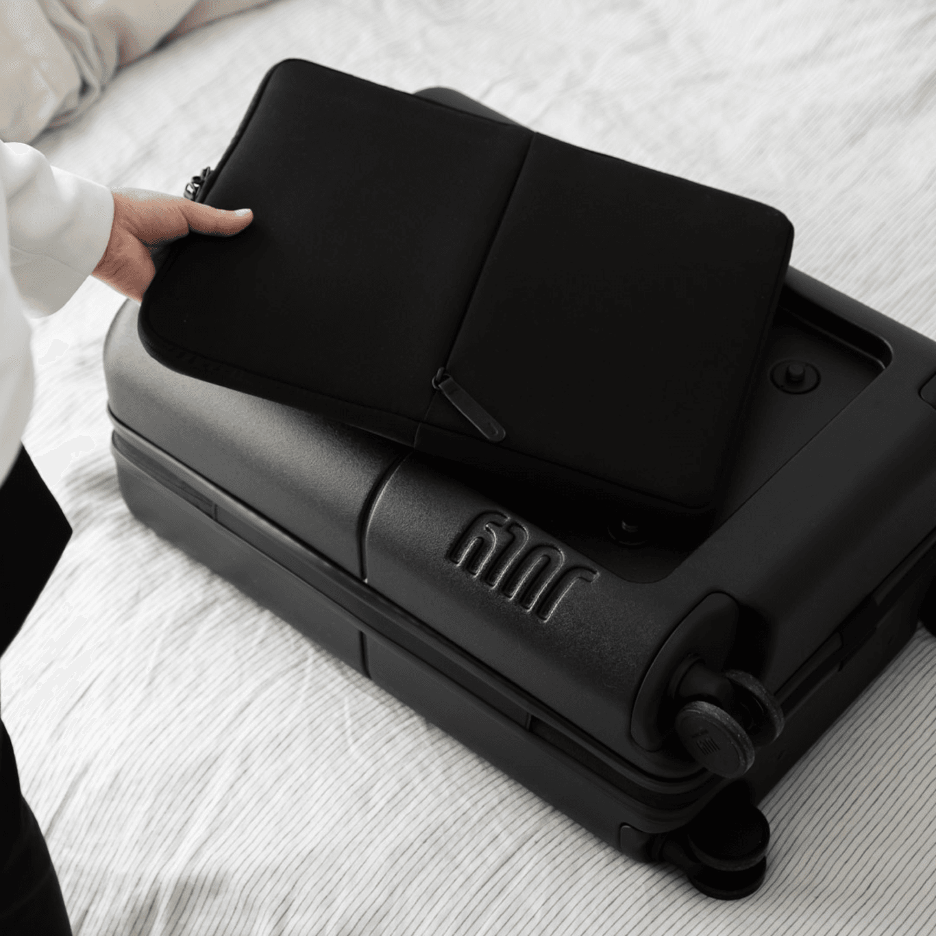 Carry On Pro SnapSleeve | July